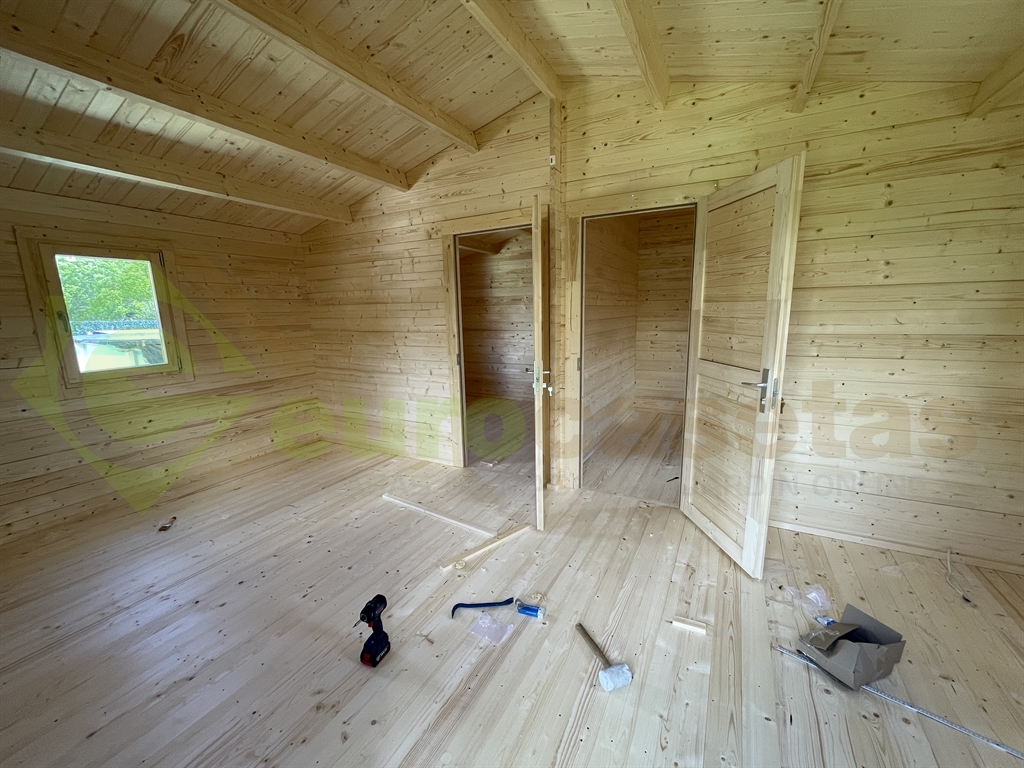 Casa de madera BERTA 6x6 de 44mm Instalada en Orense. - Eurocasetas