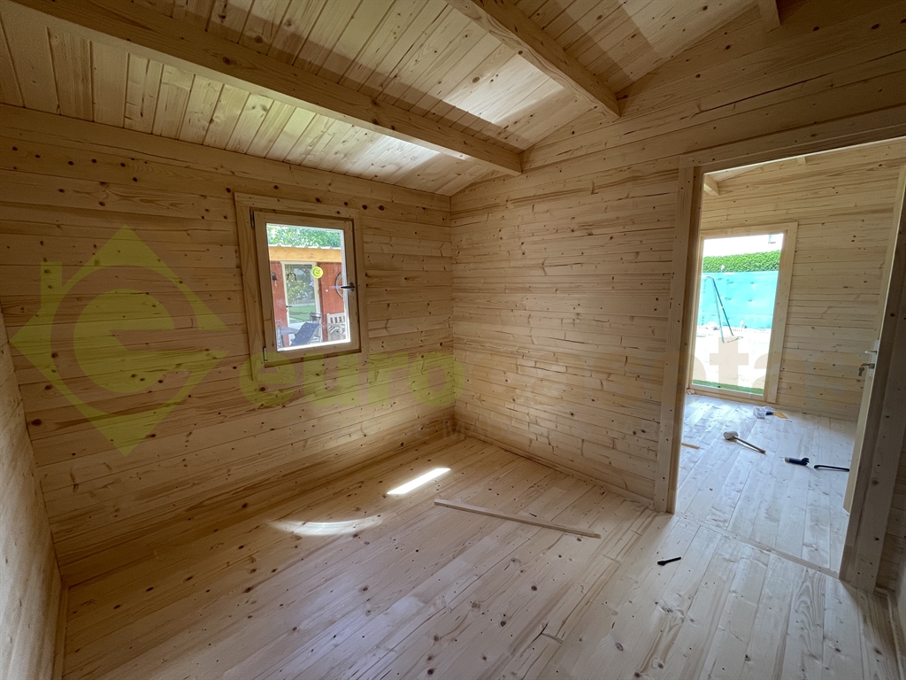 Casa de madera BERTA 6x6 de 44mm Instalada en Orense. - Eurocasetas